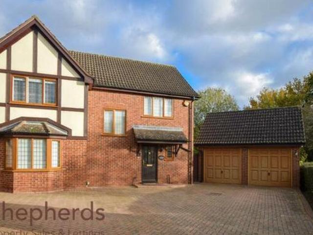 4 Bedroom Detached House For Sale In West Cheshunt