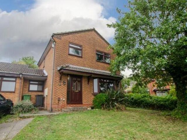 4 Bedroom Detached House For Sale In West End, Hampshire