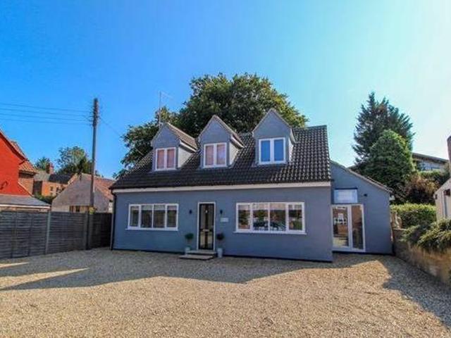 4 bedroom detached house for sale in West End Old Costessey Norwich NR8