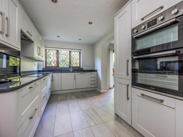 4 bedroom detached house for sale in West End, Southampton, SO18