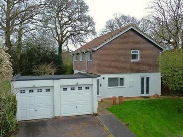 4 Bedroom Detached House For Sale In West Hill