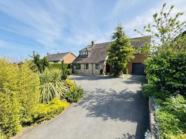 4 Bedroom Detached House For Sale In West Park
