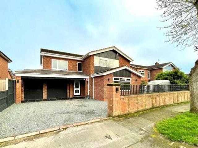 4 Bedroom Detached House For Sale In Westminster Park