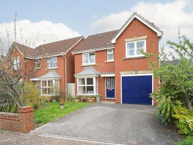 4 Bedroom Detached House For Sale In Weston Village, Weston super mare