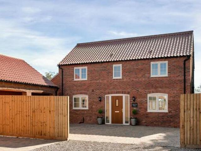 4 Bedroom Detached House For Sale In Weston