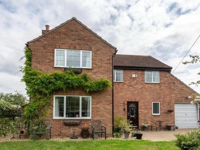 4 Bedroom Detached House For Sale In Westbury
