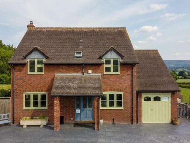 4 Bedroom Detached House For Sale In Westbury