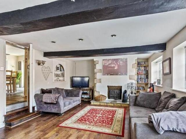 4 Bedroom Detached House For Sale In Westbury