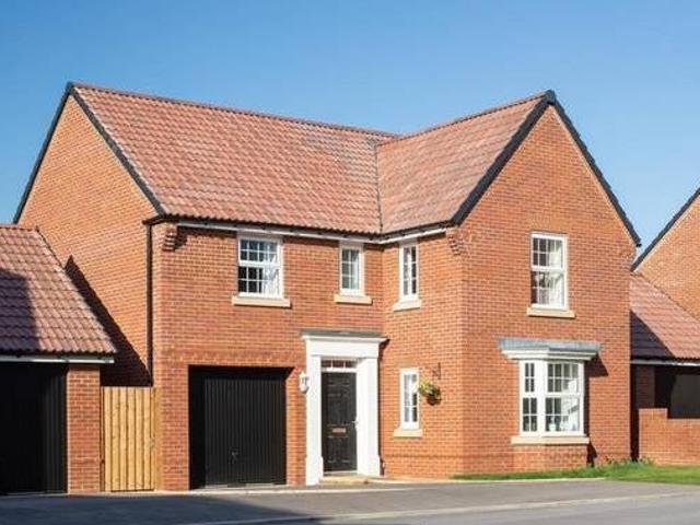 4 bedroom detached house for sale in Westend Stonehouse GL10 GL10