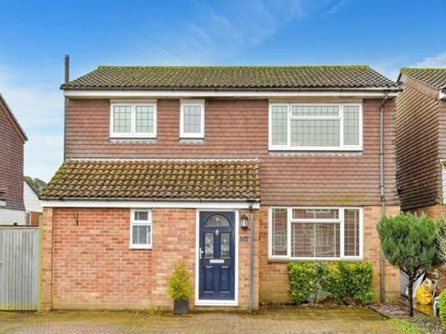 4 Bedroom Detached House For Sale In Westergate, Chichester