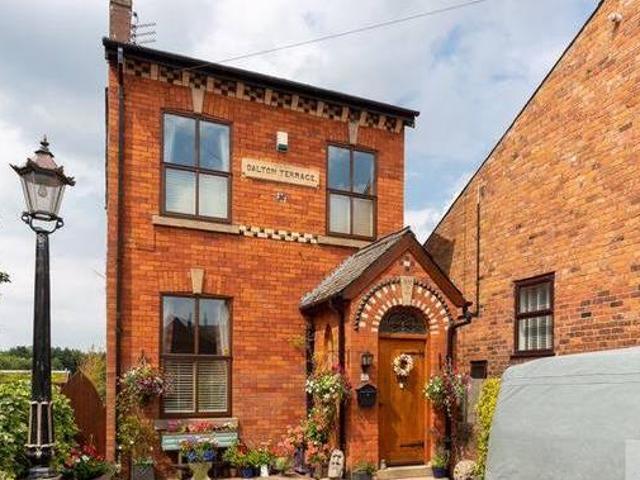4 bedroom detached house for sale in Westhead Road Croston PR26