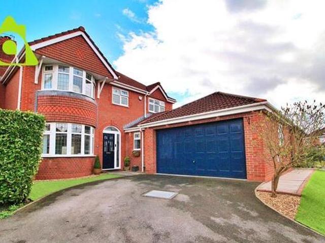 4 Bedroom Detached House For Sale In Westhoughton