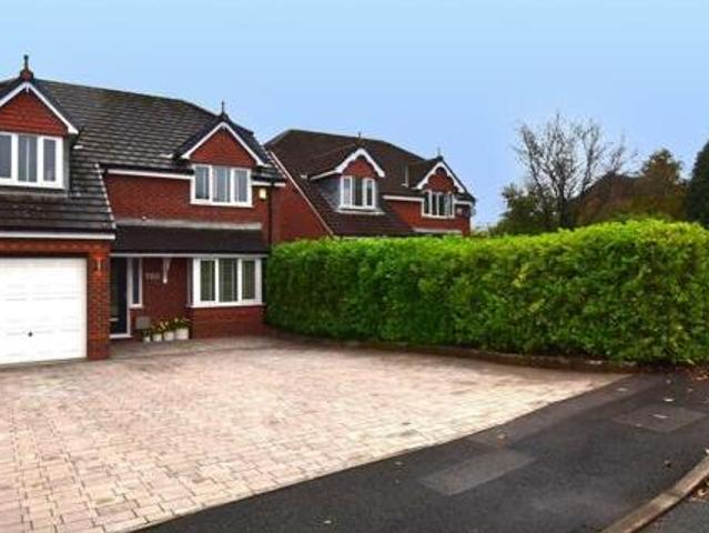 4 Bedroom Detached House For Sale In Westhoughton