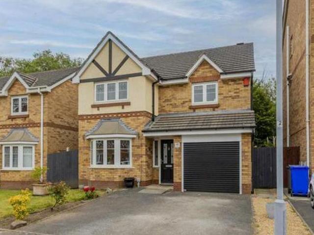 4 Bedroom Detached House For Sale In Westport Lake