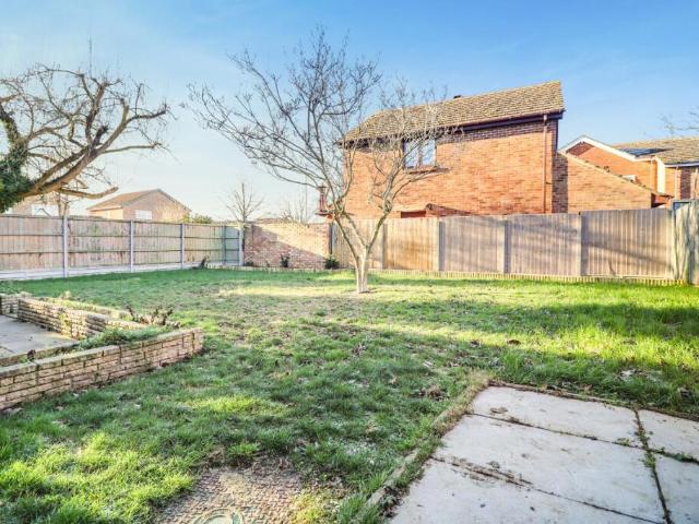 4 bedroom detached house for sale in Westrope Way, Bedford, MK41