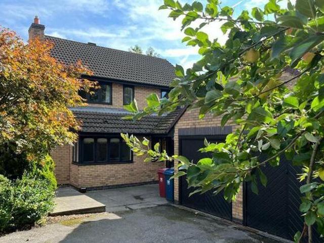 4 Bedroom Detached House For Sale In Whalley