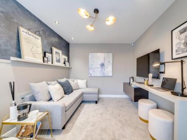 4 bedroom detached house for sale in Wheatley Hall Road, Doncaster, DN2 4FH, DN2