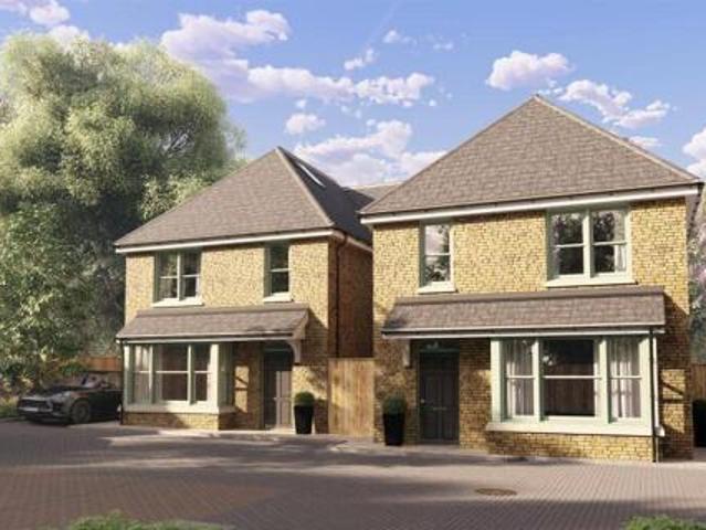 4 Bedroom Detached House For Sale In Whetstone, London