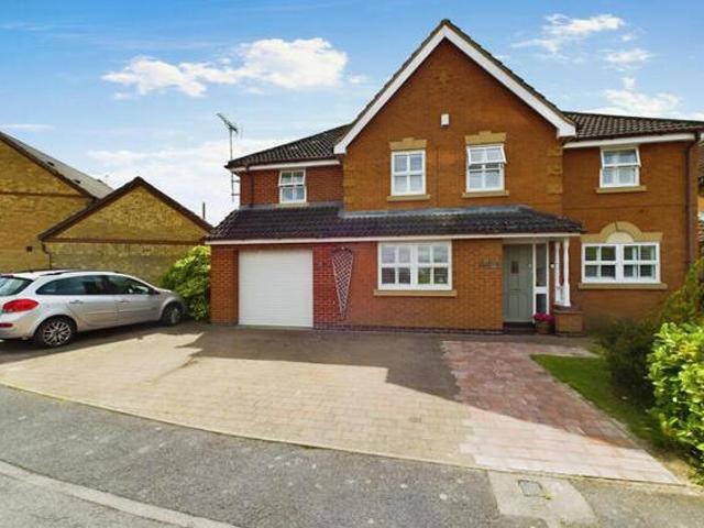 4 Bedroom Detached House For Sale In Whetstone