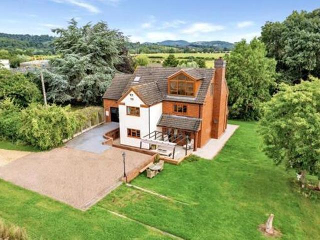4 Bedroom Detached House For Sale In Whitbourne