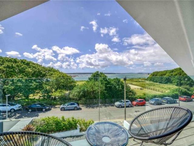 4 bedroom detached house for sale in Whitecliff Road, Poole, BH14