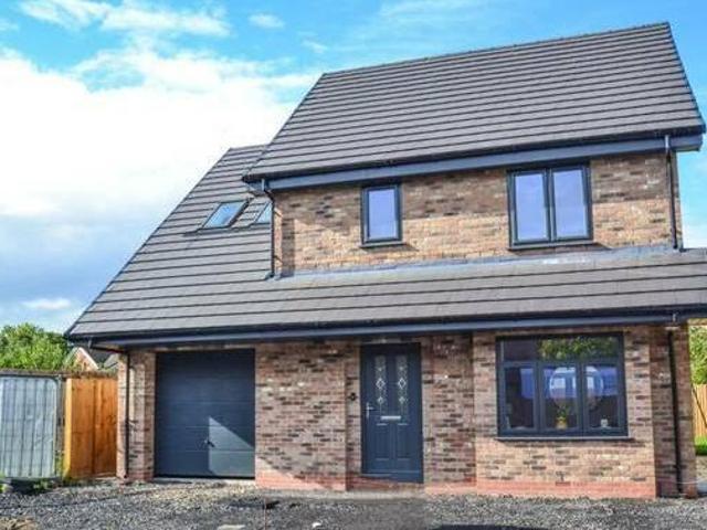 4 bedroom detached house for sale in Whitegate Mews Chapel Road PR4