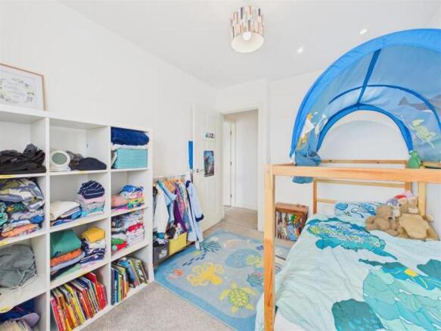 4 bedroom detached house for sale in Whitehouse Court, Sheffield, S6