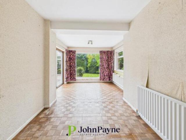 4 bedroom detached house for sale in Whitelaw Crescent, Allesley, Coventry, West Midlands, CV5