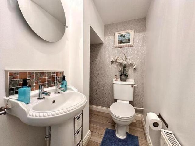 4 bedroom detached house for sale in Whitesands Way, Hunsbury Meadows, Northampton NN4