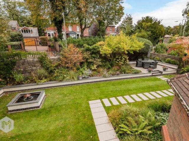 4 bedroom detached house for sale in Whitland Avenue, Bolton, BL1