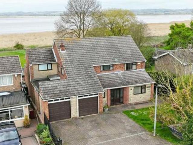 4 Bedroom Detached House For Sale In Whitton, Scunthorpe