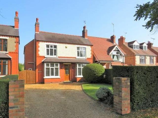 4 bedroom detached house for sale in Witherley Road Atherstone CV9