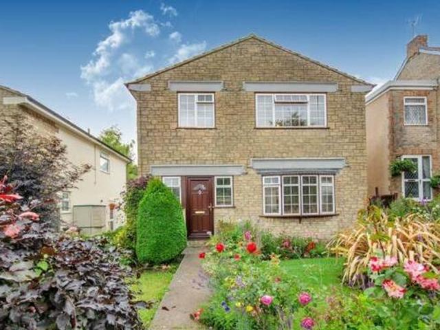 4 Bedroom Detached House For Sale In Wick, Bristol
