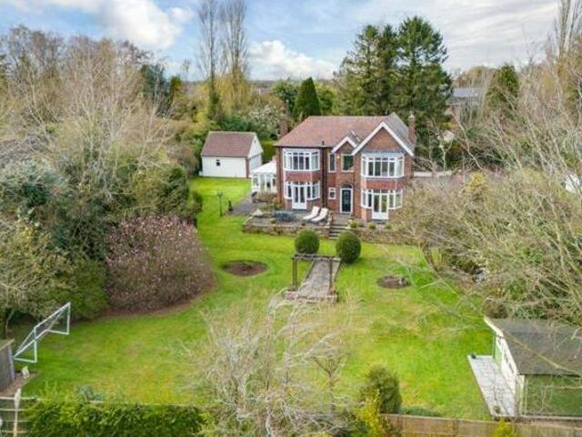 4 Bedroom Detached House For Sale In Wickersley