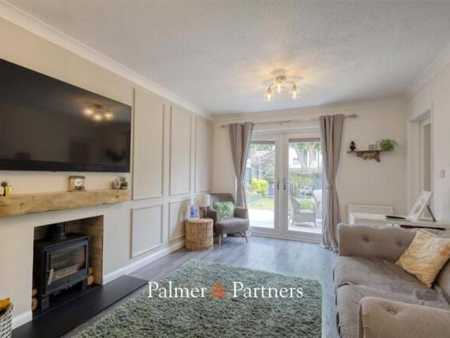 4 bedroom detached house for sale in Wickfield Ash, Chelmsford, Essex, CM1