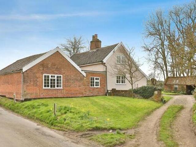 4 Bedroom Detached House For Sale In Wicklewood