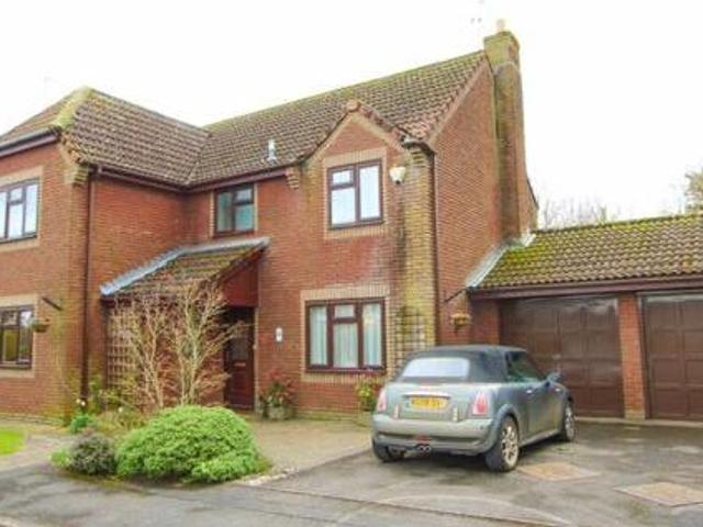4 Bedroom Detached House For Sale In Wickwar