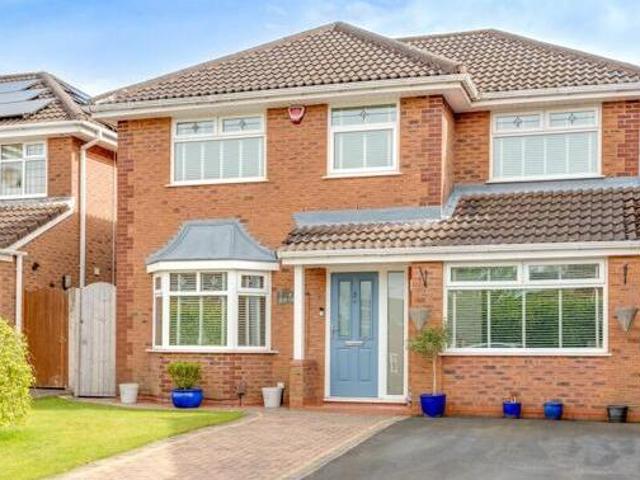 4 Bedroom Detached House For Sale In Wigan