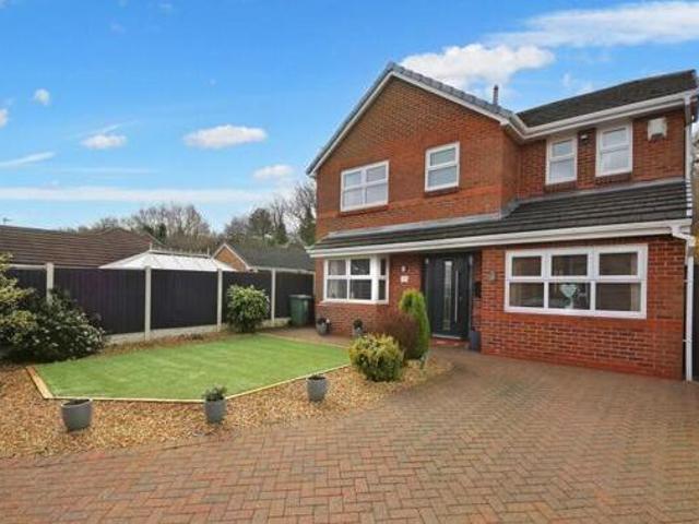 4 Bedroom Detached House For Sale In Wigan, Lancashire