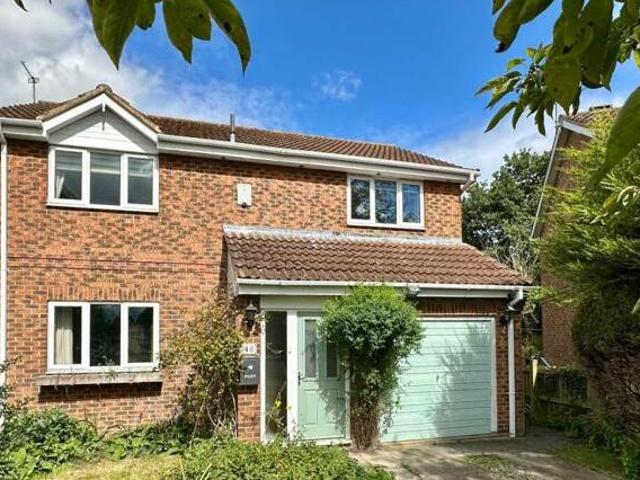 4 Bedroom Detached House For Sale In Wigginton