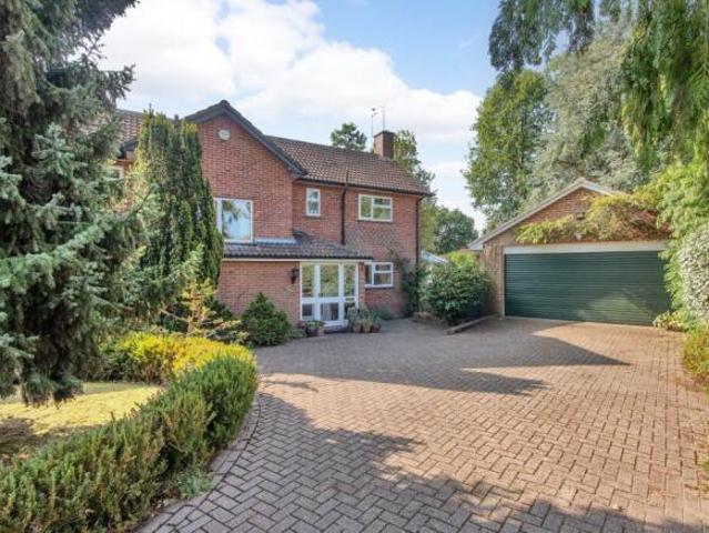 4 bedroom detached house for sale in Wildernesse Mount, Sevenoaks, Kent, TN13