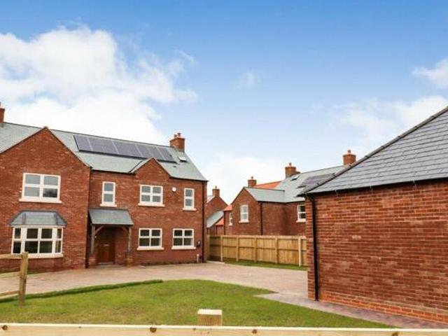 4 Bedroom Detached House For Sale In Willow Close