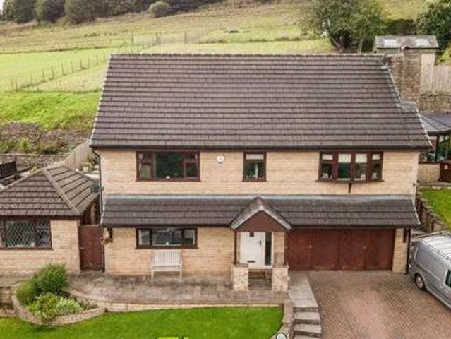4 bedroom detached house for sale in Willowbank Lane Darwen BB3
