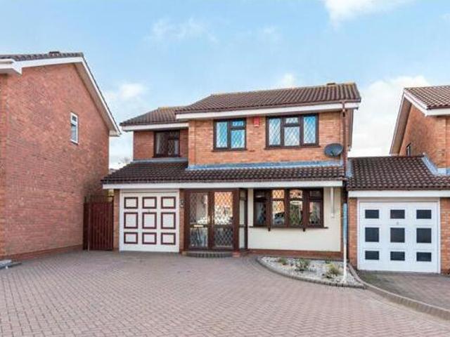 4 Bedroom Detached House For Sale In Willenhall, West Midlands