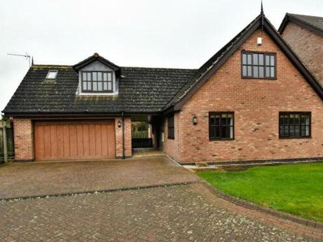 4 Bedroom Detached House For Sale In Willerby