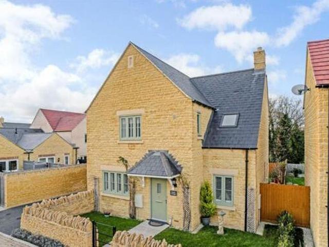 4 Bedroom Detached House For Sale In Willersey, Worcestershire