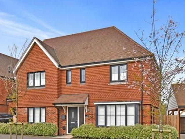 4 Bedroom Detached House For Sale In Willesborough
