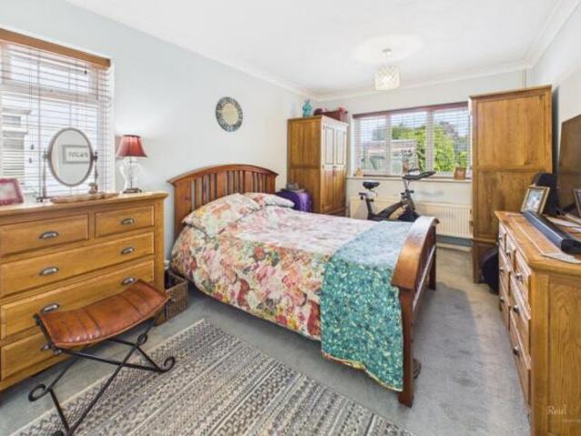 4 bedroom detached house for sale in Willingdon Park Drive, Eastbourne, BN22