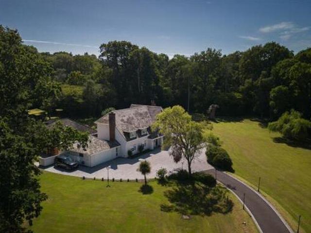 4 Bedroom Detached House For Sale In Wimborne, Dorset