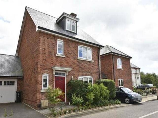 4 Bedroom Detached House For Sale In Wimborne, Dorset